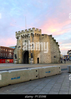England, Hampshire, Southampton, Bargate, The Tudor House Museum Stock ...