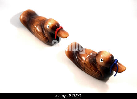 Cute Korean wedding ducks facing each other, Korean Mandarin ducks ...