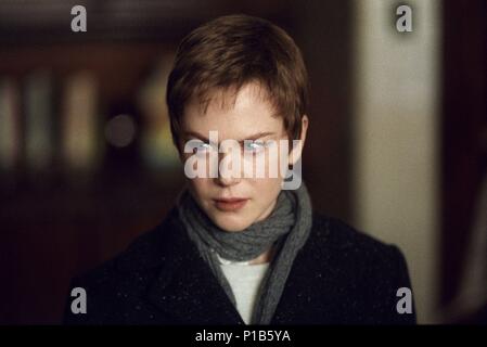 BIRTH USA 2004 Jonathan Glazer Sean (CAMERON BRIGHT) und Eleanor ...