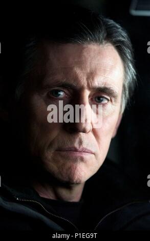 ASSAULT ON PRECINCT 13 GABRIEL BYRNE Date: 2004 Stock Photo - Alamy