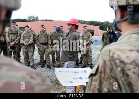 Soldiers from British army’s 22nd Royal Engineers Regiment and the ...