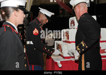 Students from the Ground Supply Officer Course at the Marine Corps ...