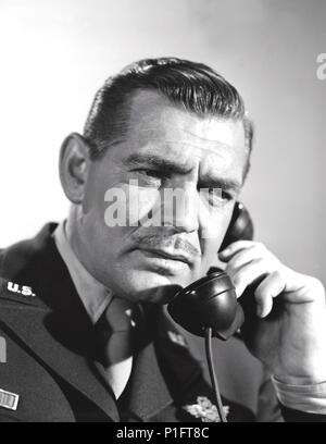 COMMAND DECISION (1948) CLARK GABLE SAM WOOD (DIR) 002 Stock Photo - Alamy
