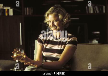 Original Film Title: THE SHAPE OF THINGS. English Title: THE SHAPE OF ...