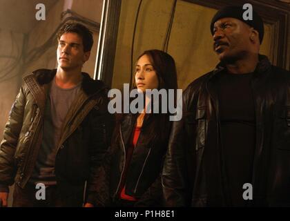 MAGGIE Q, VING RHAMES, MISSION: IMPOSSIBLE III, 2006 Stock Photo - Alamy