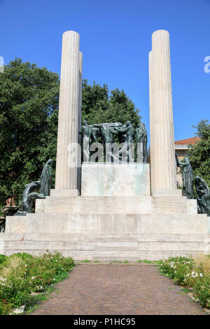 War Memorial Monumento ai Caduti - Como, Italy Stock Photo - Alamy