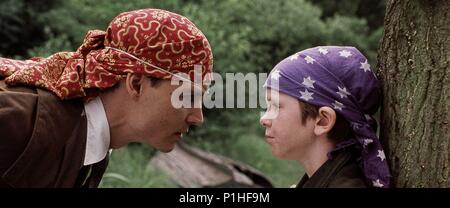 FINDING NEVERLAND (2004) FREDDIE HIGHMORE, JOE PROSPERO, JOHNNY DEPP ...