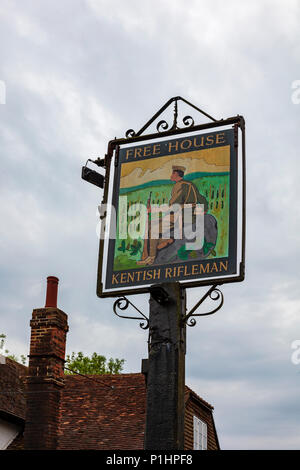 The Kentish Rifleman a pub in Dunks Green near Hadlow in Kent. UK Stock ...