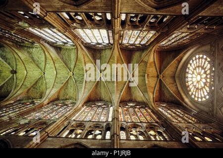 The main aisle of St James' Church Piccadilly, London, the church ...