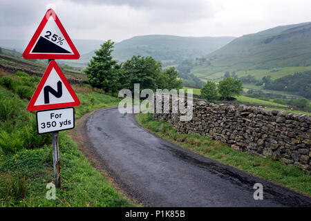 uk road sign steep hill gradient up uphill 20 percent % 1 in 5 Stock ...