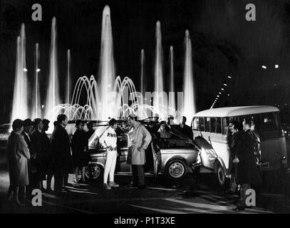 THE FAMILY PLUS ONE (1965) -Original title: LA FAMILIA Y... UNO MAS ...