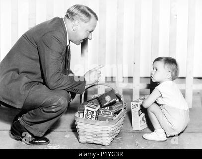 SCENE WITH W.C. FIELDS IT'S A GIFT (1934 Stock Photo - Alamy