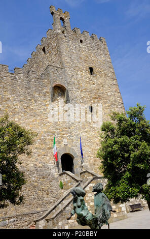 Castellina in Chianti, Tuscany, Italy Stock Photo - Alamy