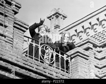 Original Film Title: POLVO ERES.. .. English Title: POLVO ERES.. .. Film Director: VICENTE ...