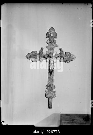 (Crucifix) - Fonds Berthel Stock Photo - Alamy