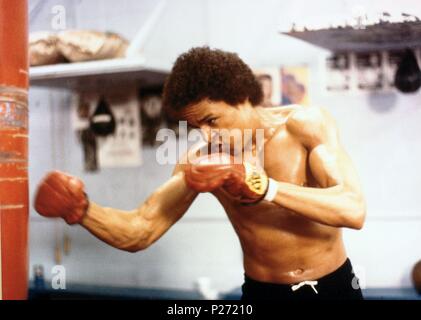 BODY AND SOUL, Leon Isaac Kennedy (right), 1981, (c) Cannon Films ...