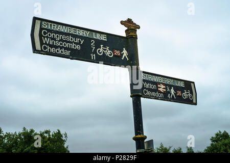 The Strawberry line path at Yatton somerset England UK Stock Photo - Alamy