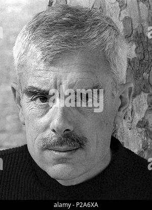 El poeta catalán Gabriel Ferrater retratado en el año 1970 Stock Photo ...
