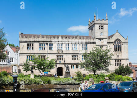 Shrewsbury Library on Castle Gates, Shrewsbury, Shropshire Stock Photo ...