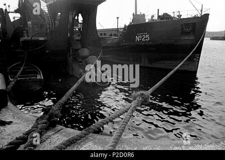 Blythswood dredger docked at the Rothesay Dock in Clydebank 1978 Stock ...