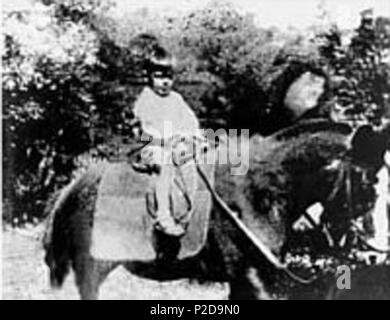 Photo of Ernesto Che Guevara riding his motorized bicycle "La poderosa ...
