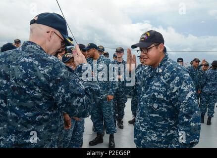 Petty Officer 1st Class Harold Nance, mass communication specialist ...