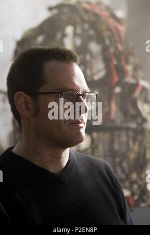 THE SPIDERWICK CHRONICLES Director MARK WATERS THE SPIDERWICK ...