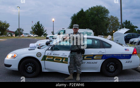 Spc. Bradley A. Skowronski, a U.S. Army Reserve military police Soldier ...