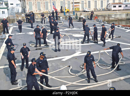 USS Decatur (DDG-31) at anchor in 1976 Stock Photo - Alamy