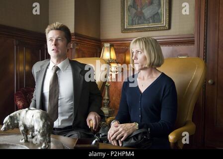 JOEL COEN BRAD PITT FRANCES MCDORMAND ETHAN COEN TILDA SWINTON GEORGE CLOONEY BURN AFTER READING ...