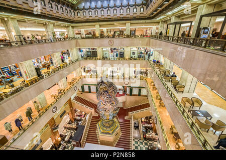 Mitsukoshi mall Tokyo Japan Stock Photo - Alamy