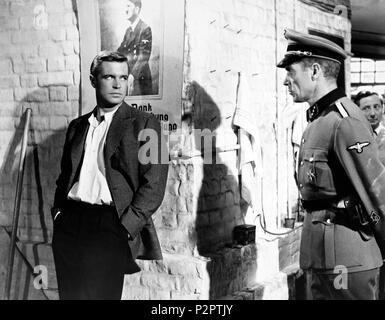 Original Film Title: OPÉRATION CROSSBOW. English Title: OPÉRATION CROSSBOW. Film Director ...