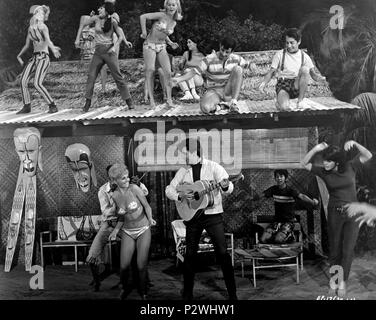 CLAMBAKE -1967 ELVIS PRESLEY Stock Photo - Alamy