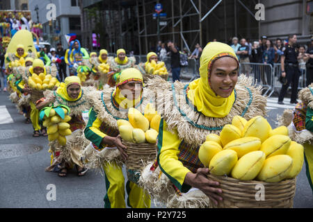 Energetic Filipino Dance troupe promote Philippine Mango Festivals ...