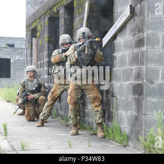 Sergeant Justin Richardson, 365th Chemical Company, 416th Theater ...