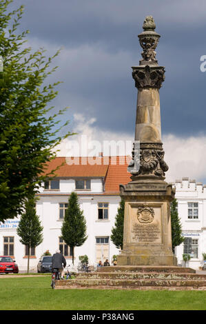 A vertical shot of a monument to the fallen in world wars in Zlotniki ...