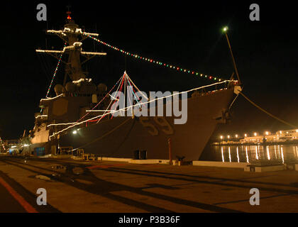 guided-missile destroyer USS Russell (DDG 59), HAWAII, Navy's Fleet ...
