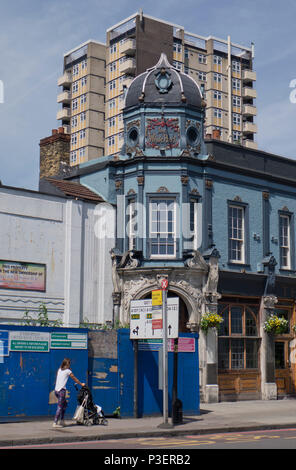 TOWER BLOCK DEMOLITION HACKNEY Stock Photo - Alamy