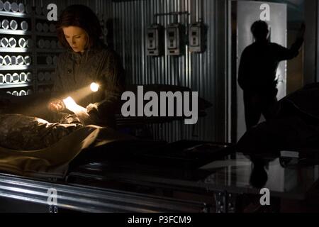 KATE BECKINSALE, TOM SKERRITT, WHITEOUT, 2009 Stock Photo - Alamy