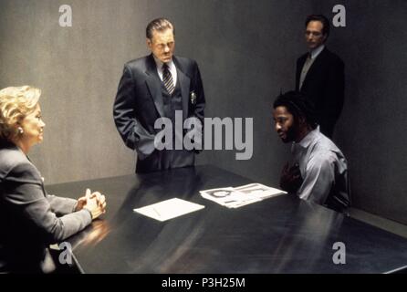 VIRTUOSITY (1995) DENZEL WASHINGTON, KELLY LYNCH VTST 004 Stock Photo ...