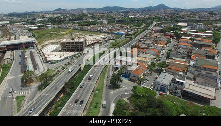 Imagem aérea da estação Osasco, Avenida Fuad Auada e Obras do Novo Paço ...