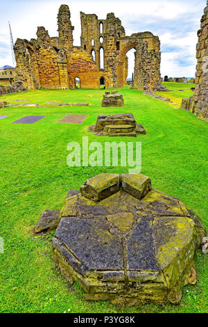 Tynemouth Priory ruins and area Stock Photo - Alamy