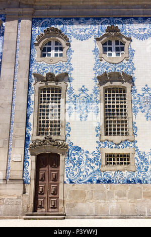 Igreja do Carmo, the vintage church in Porto city, Portugal Stock Photo ...