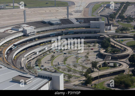 Imagem aérea do aeroporto Internacional do Rio de Janeiro, Galeão. Rio ...
