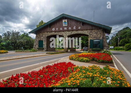 Portico de Gramado, estilo bávaro,entrada da cidade de Gramado,Gramado ...