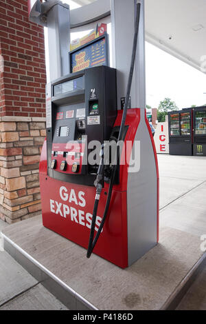 A gas pump at the Ingles Gas Express Stock Photo - Alamy