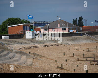 Sheerness, Kent, UK. 20th June, 2018. UK Weather: the sunset in ...