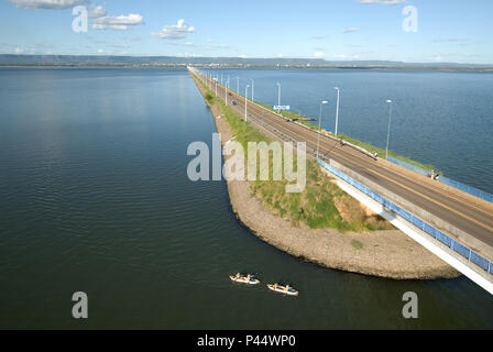 Ponte Fernando Henrique Cardoso, Rio Tocantins, Lago UEH Lajeado, BR ...