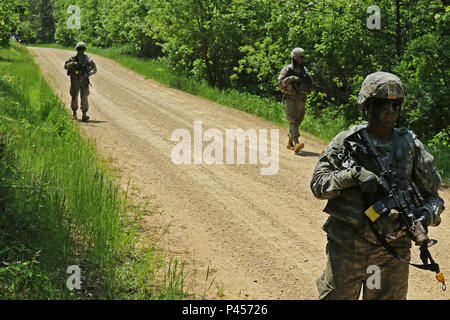 A route-reconnaissance team of cavalry scouts with the 82nd Airborne ...