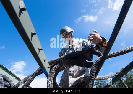 SCHOFIELD BARRACKS, Hawaii – The 536th Support Maintenance Company ...